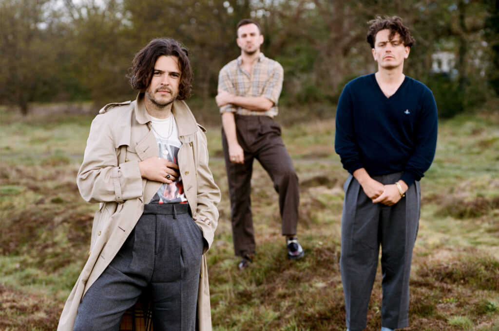 Amber Run "Funeral" Track Review – Soundkartell › Soundkartell › Amber ...